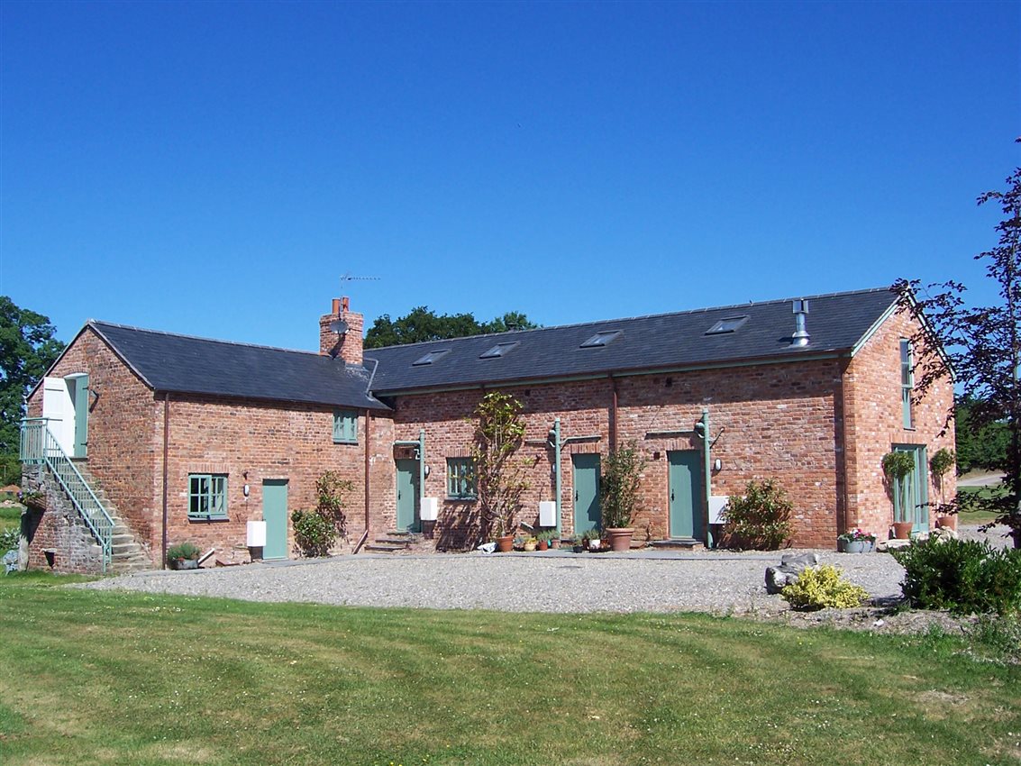 Glan Clwyd Isa | Farm Stay