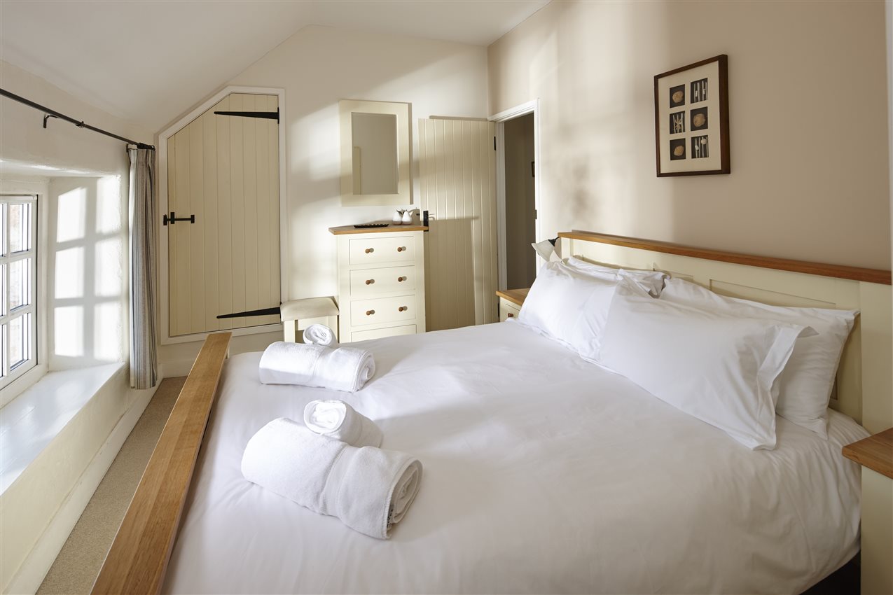Compton Pool | Farm Stay