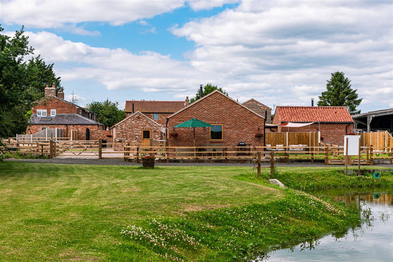 A Brecks Away Holiday Cottages @ Brecks Farm | Farm Stay