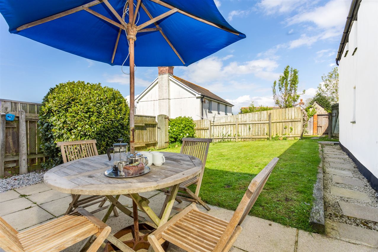 Court Farm Holidays | Farm Stay