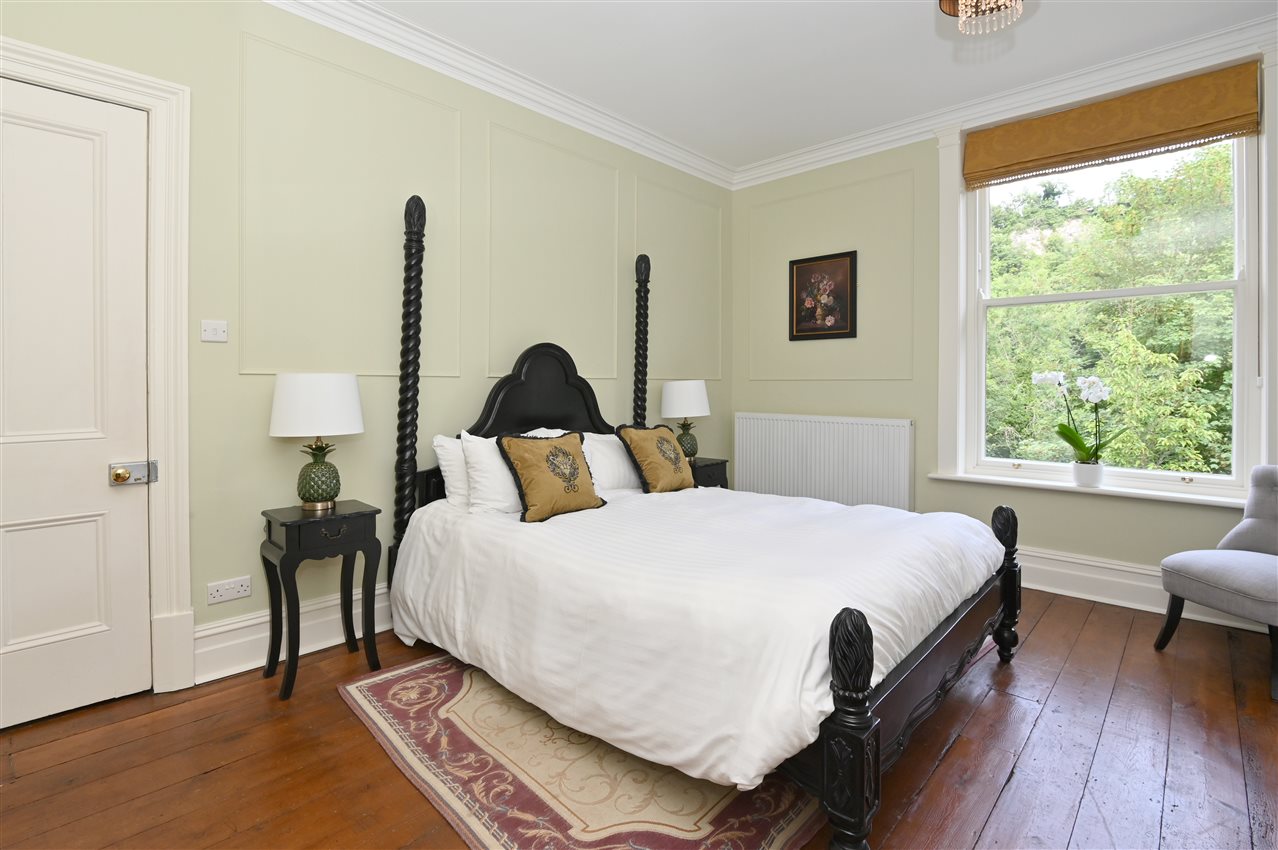 5* Portland House - Big Historic Holiday Home in Matlock Bath | Farm Stay